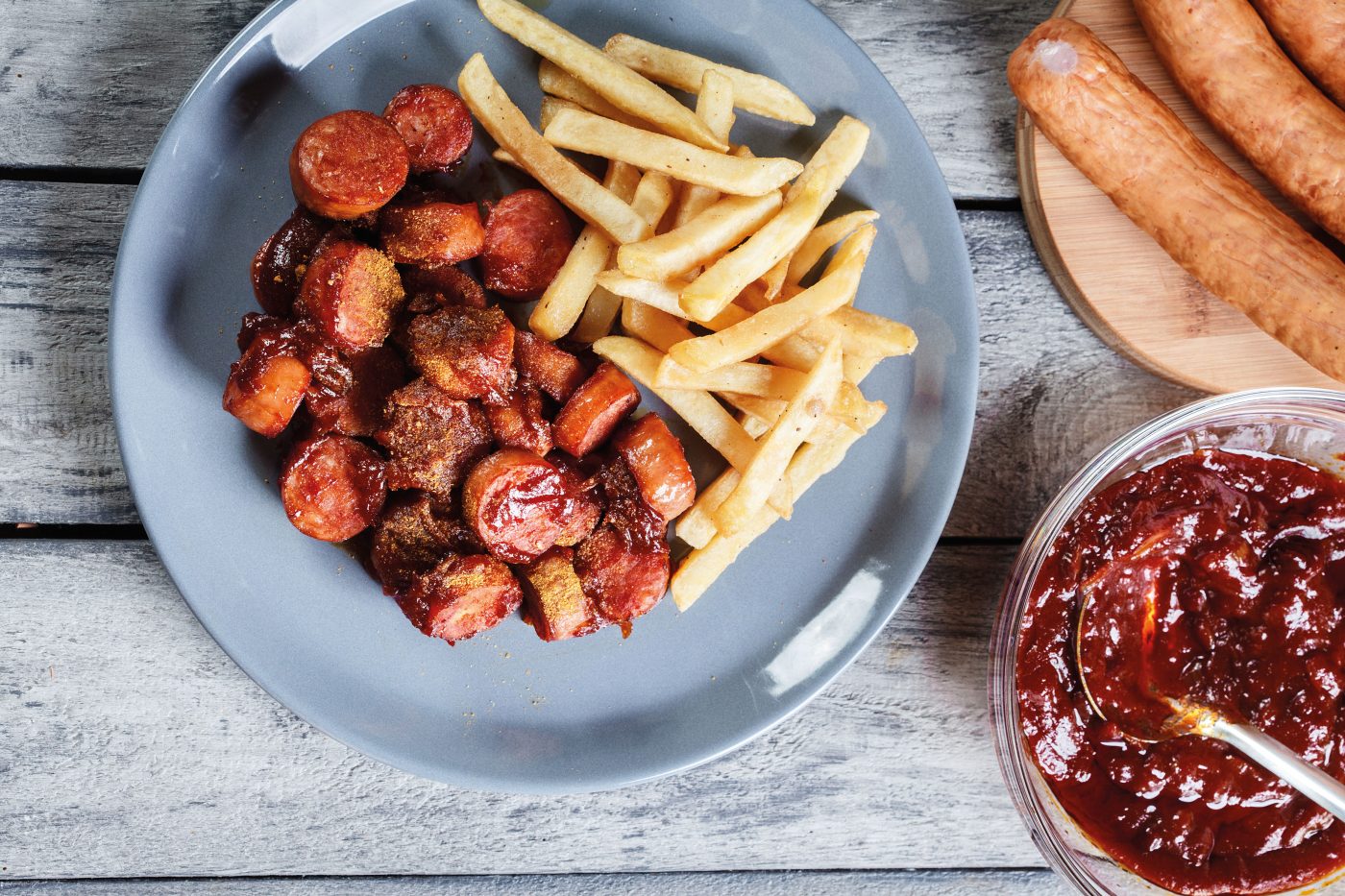 Currywurst mit Colasoße - carneo